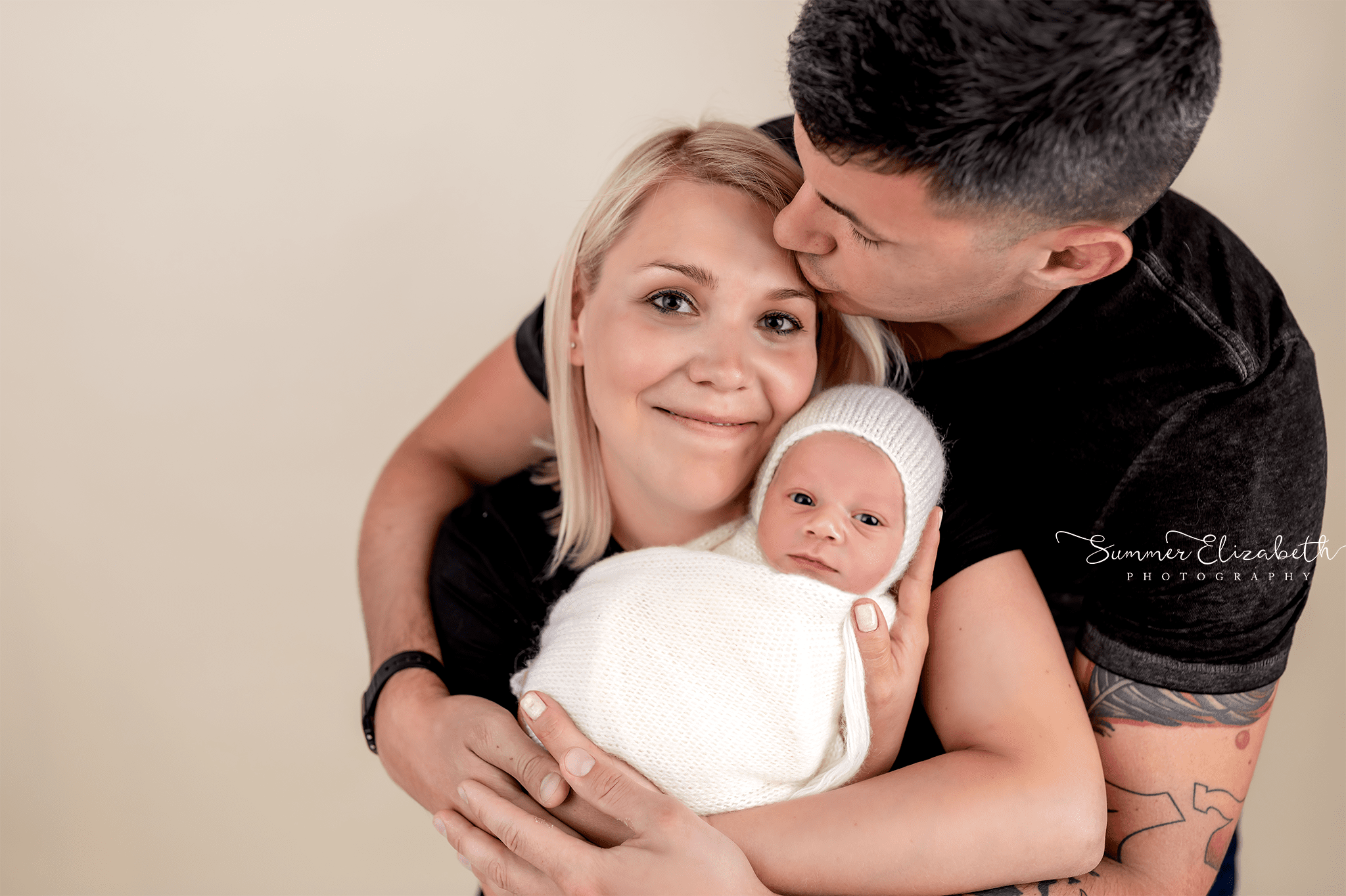 NEWBORN PHOTOGRAPHY SESSION – ASLEEP OR AWAKE! - Summer Elizabeth ...