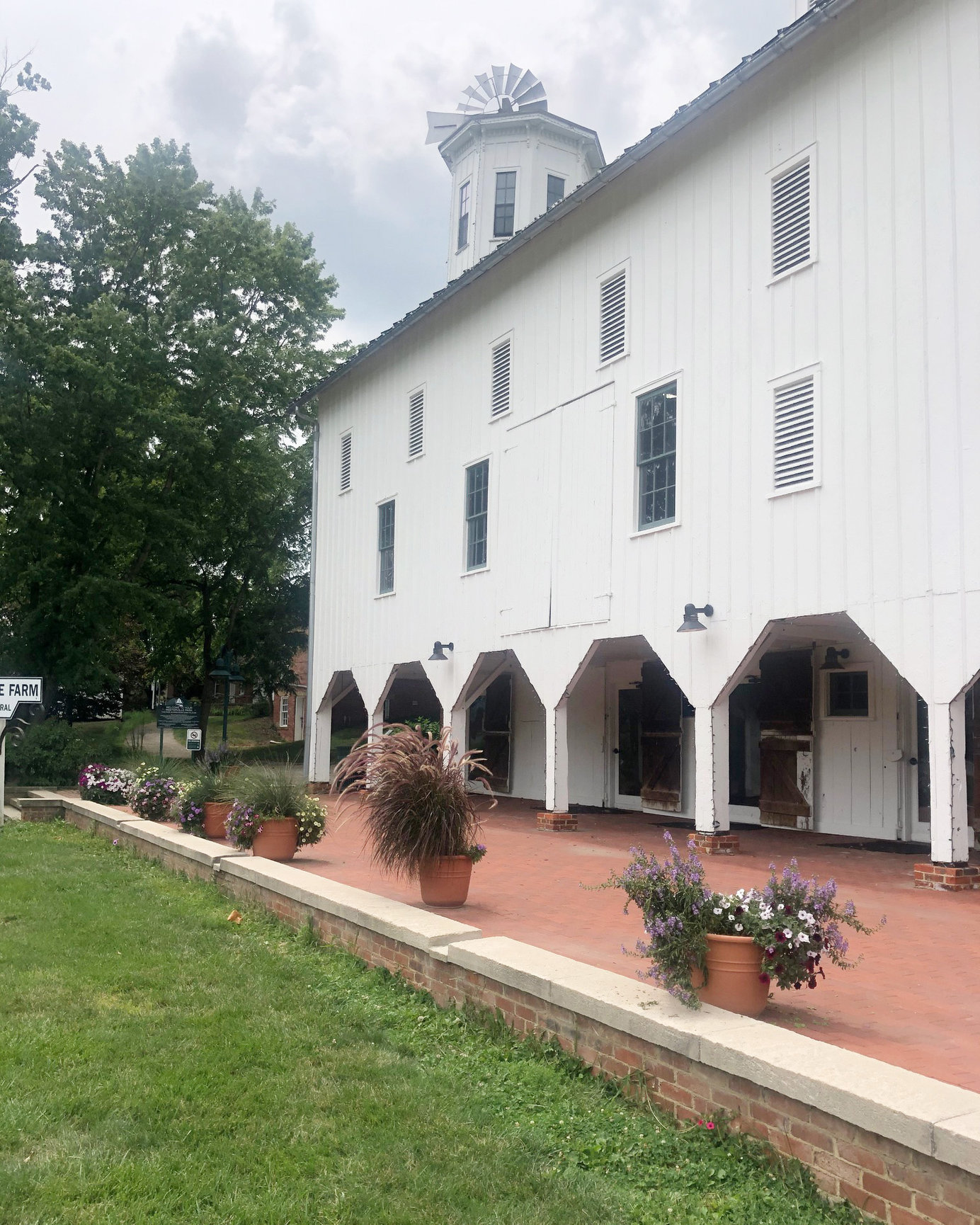 Everal Barn at Heritage Park - Vicki Sands
