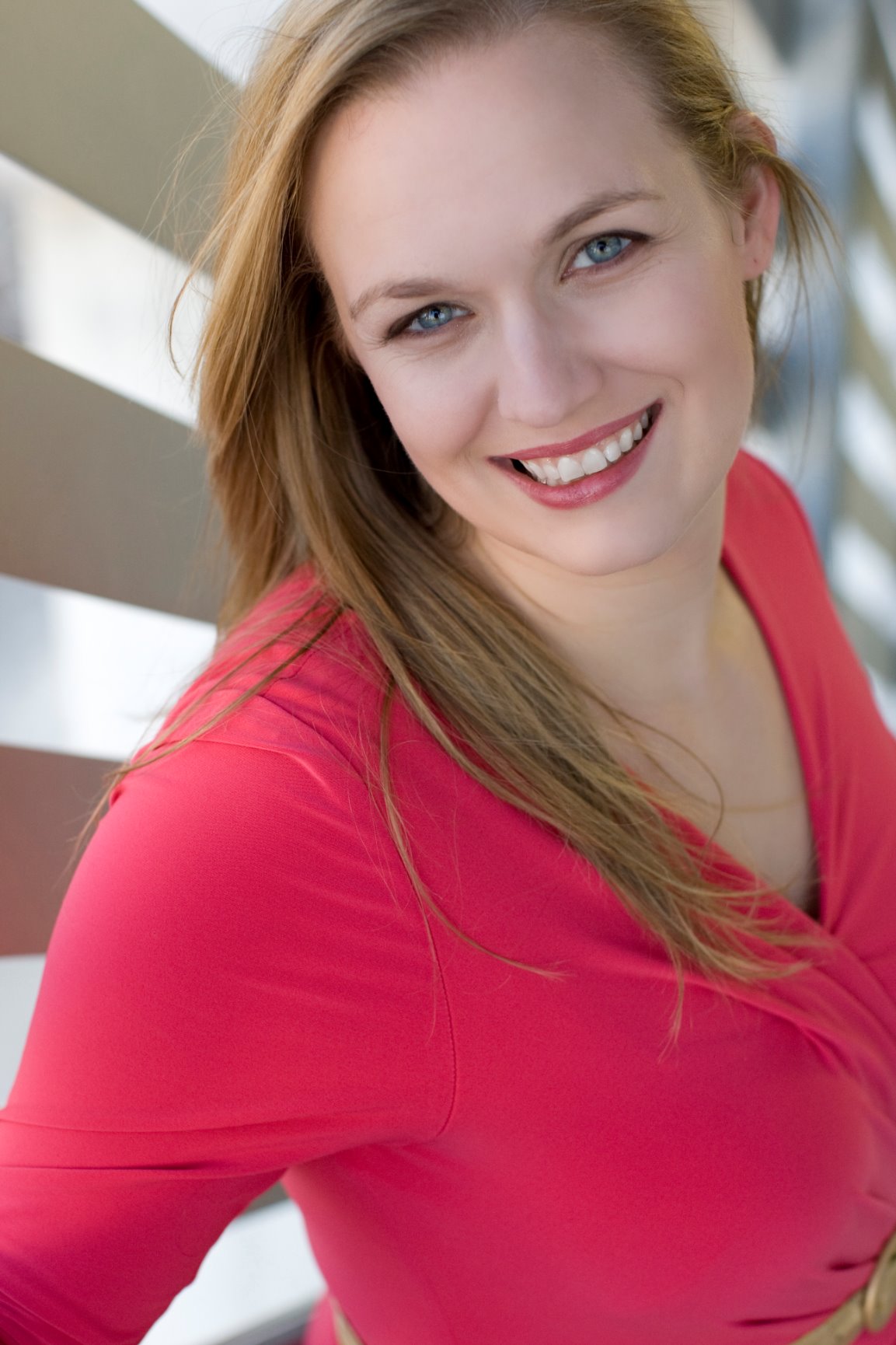 Christina Lundeen Photography provides business headshot photography ...