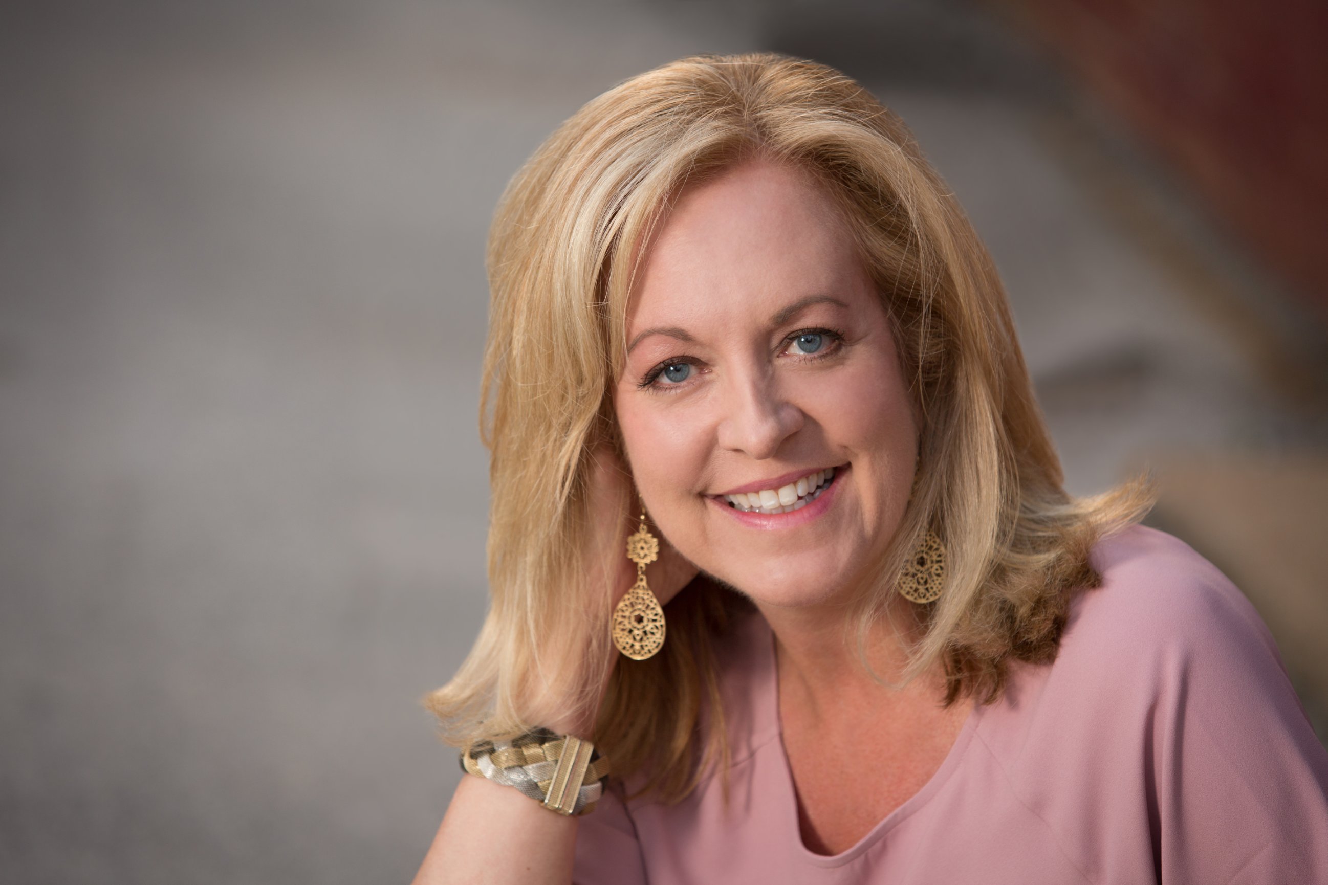 Headshot & Commercial | Kellie Gann & Company