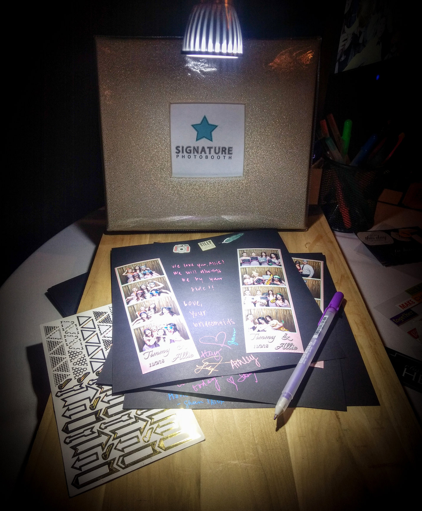 10 Reasons To Hire Signature Photo Booth For Your Wedding - Signature ...