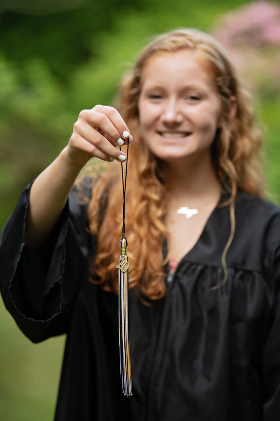 Kenzie / Azalea Gardens Senior Session / Senior Photographer - Jenee ...