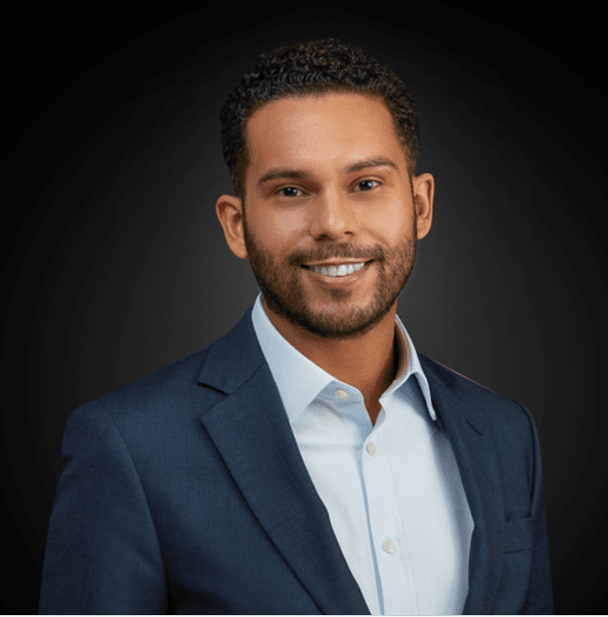 The Importance of a Good Headshot - CORPORATE HEADSHOTS PRO - Jeffrey Rosenberg