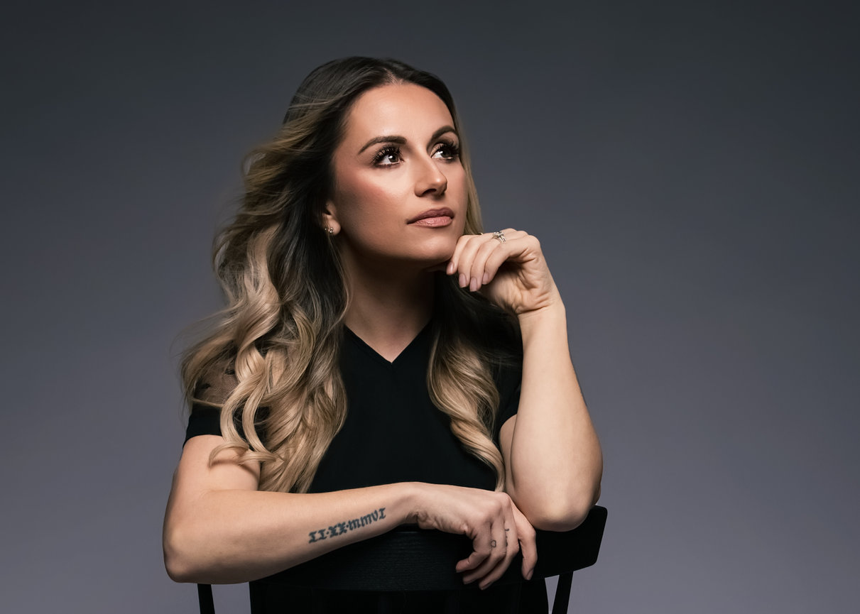 HEADSHOTS/ BRANDING - Jenna Elizabeth Studios