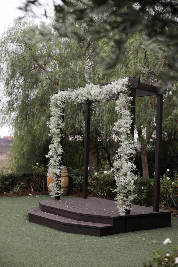 Alyson & Alex Falkner Winery - L Parker Photography