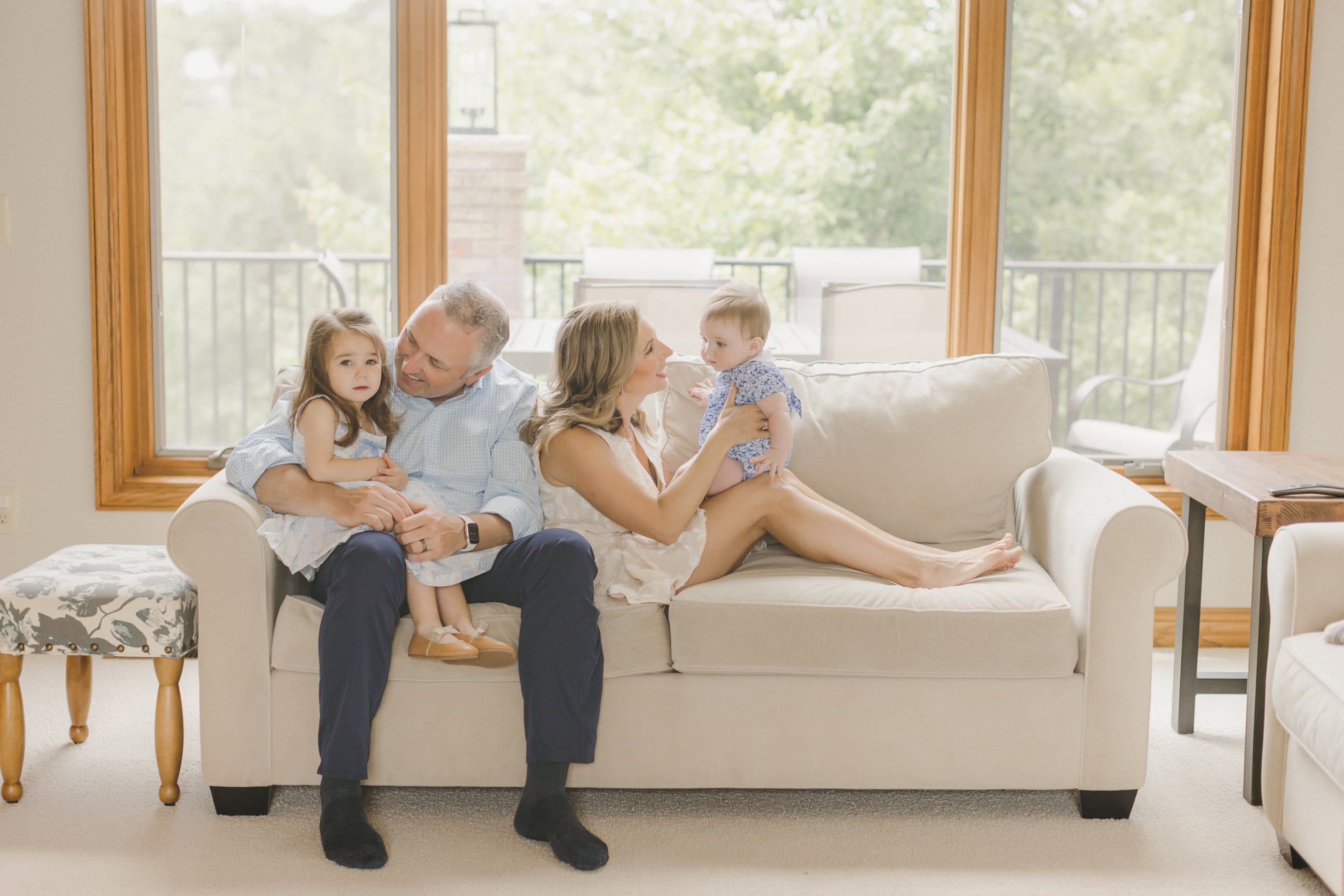 Minimize Clutter for In-Home Photos: 4 Easy Tips