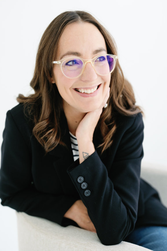 Amanda Headshot - Heather Roth Fine Art Photography