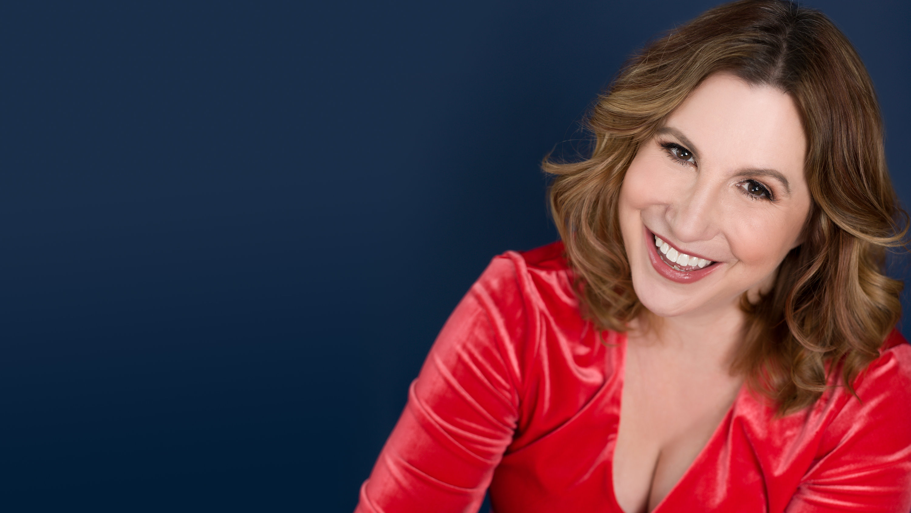 Anne Overstreet - Headshot Portrait Photographer - Hair & Makeup Included