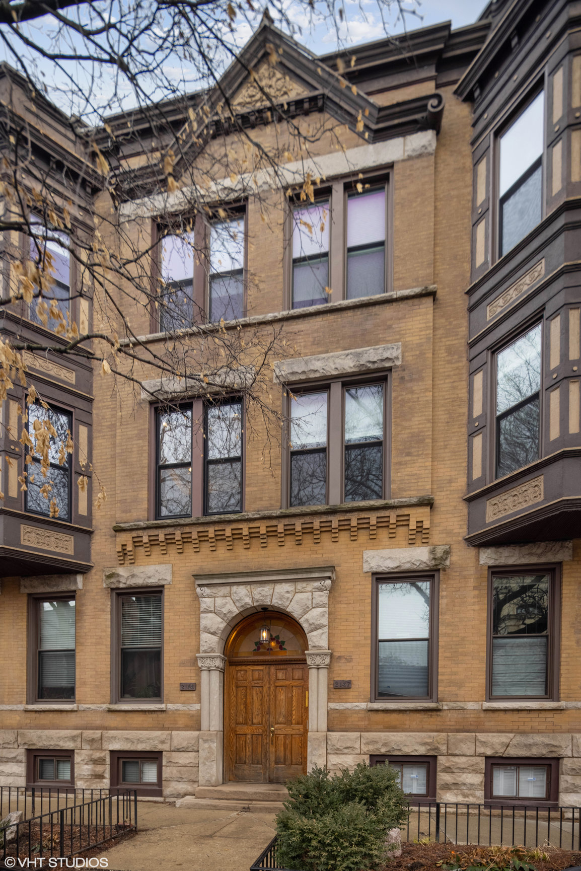 Capturing Chicago Real Estate Photography - Martina Magnusson
