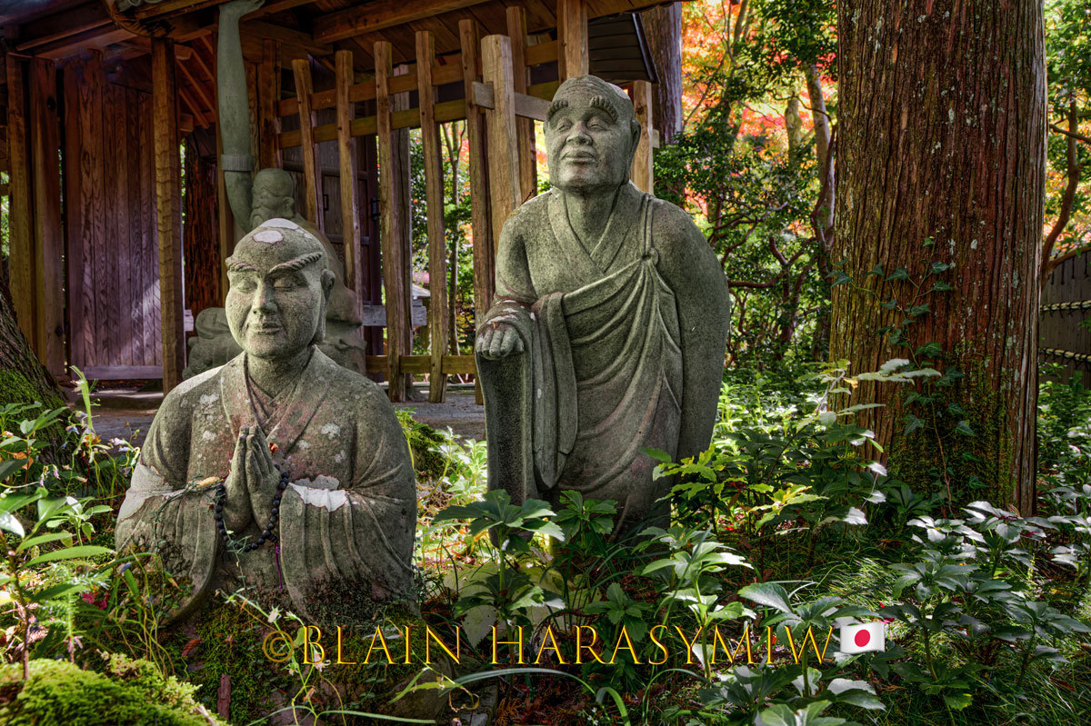 Ancient Japanese cemeteries (墓, ohaka) - Japan Photo Tour Power Spots ...