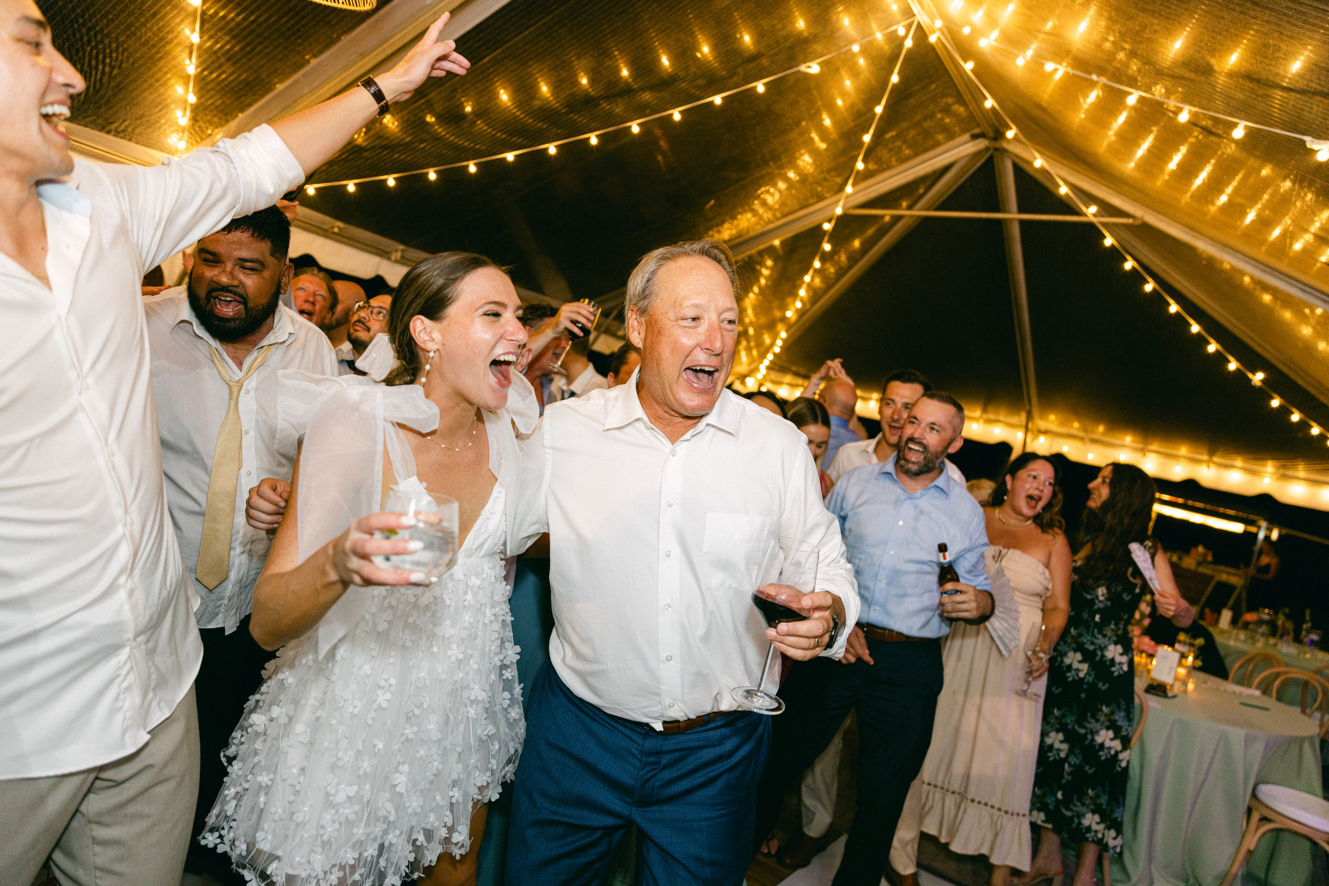Old Wide Awake Summer Wedding - Ava Moore Photography