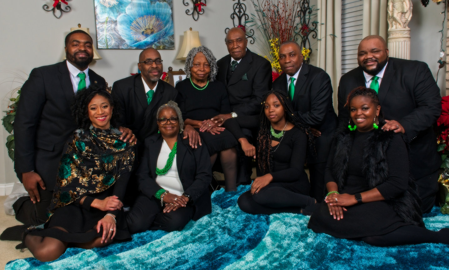 FAMILY PORTRAITURE - Mark Hoke Photography