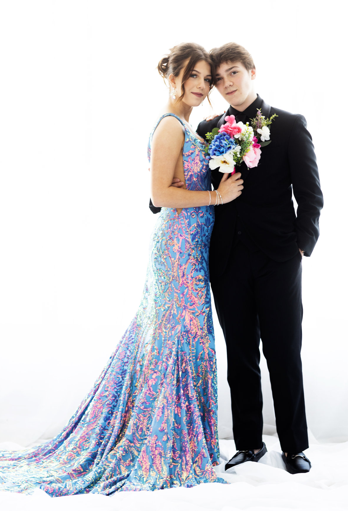 A Guide to Finding the Perfect Prom Dress: Color, Hairstyle, and ...