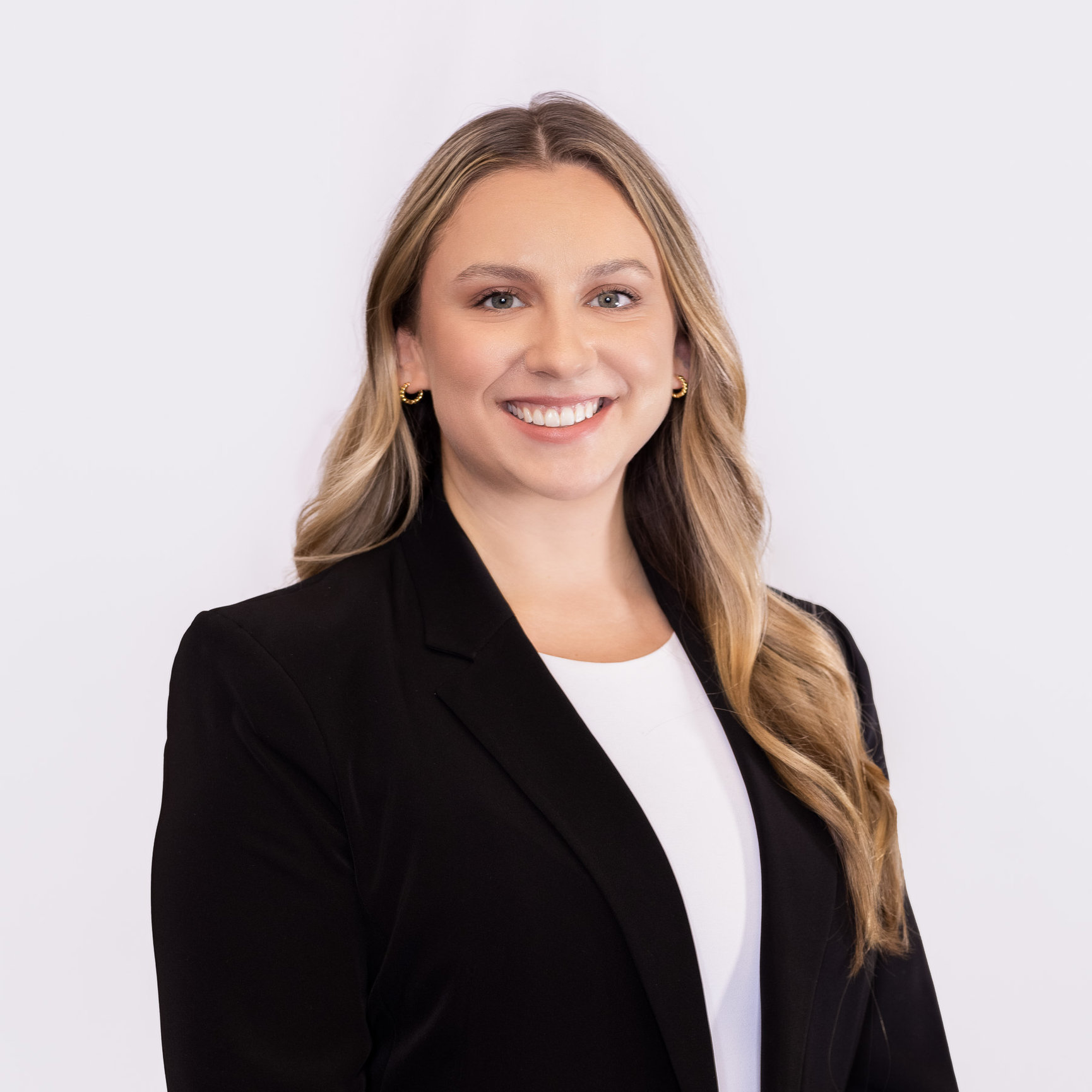The Value of Professional Corporate Headshots in Alexandria, VA ...