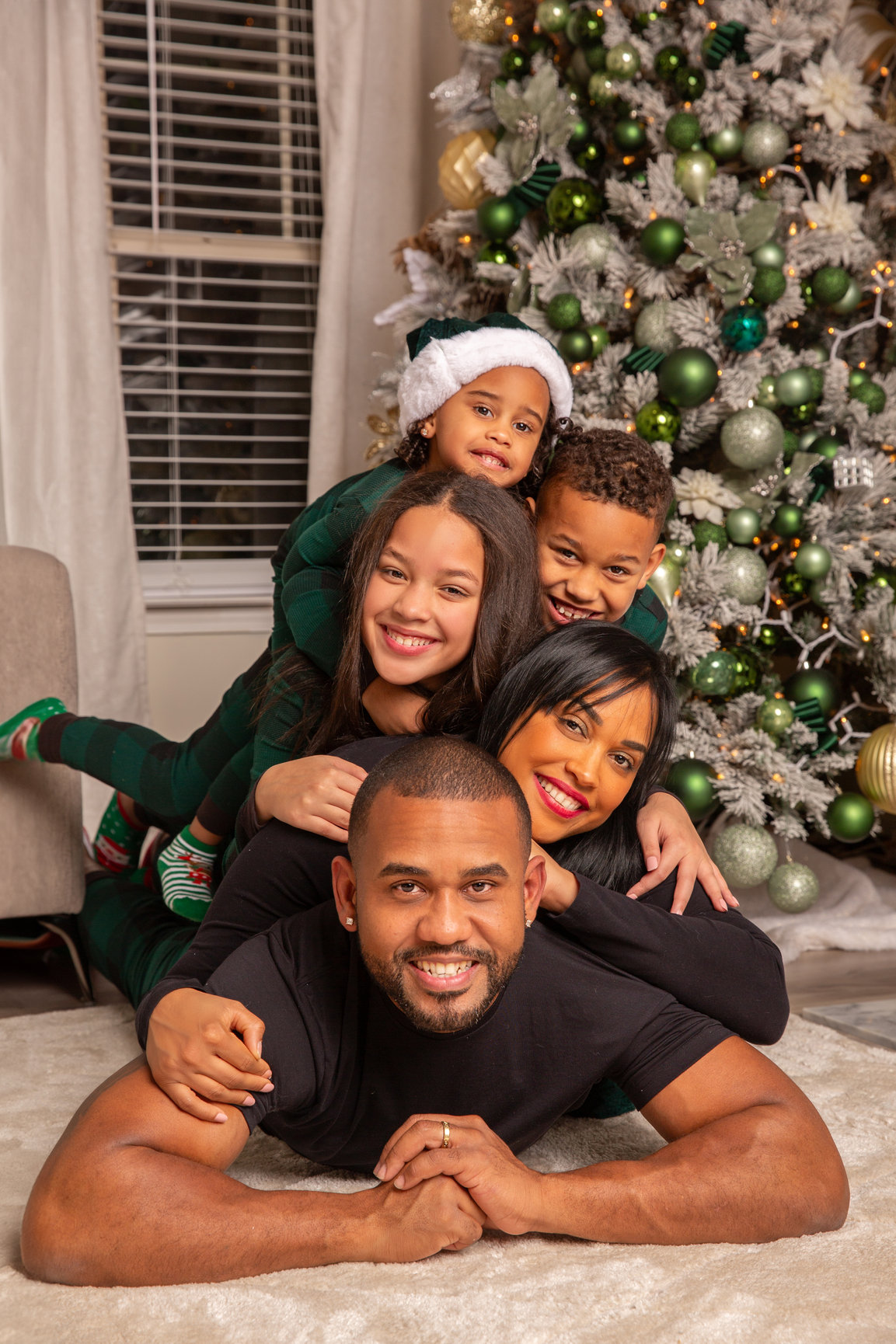 De Los Santos In-Home Christmas Session - Yata Photography