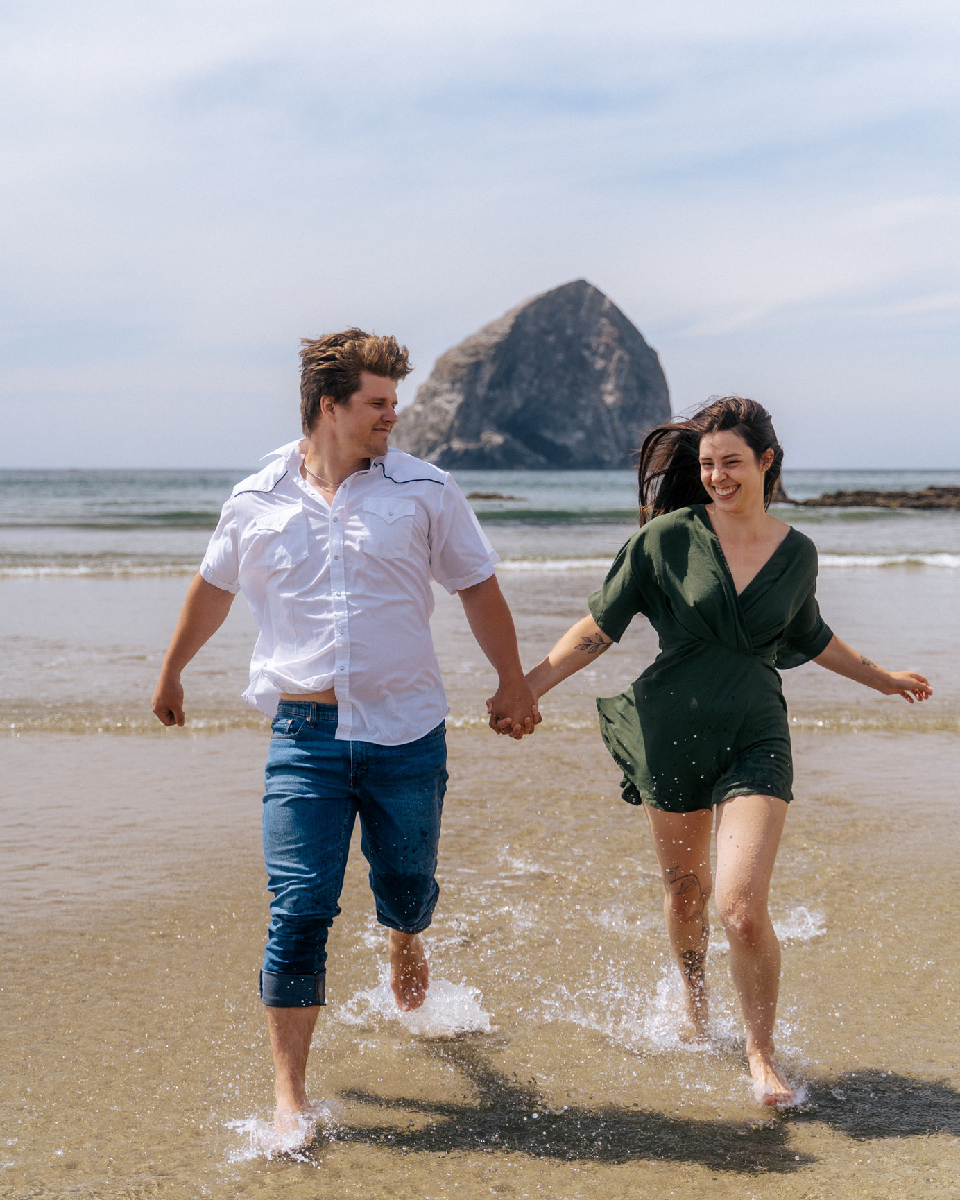Couples Session at Oregon Coast: Walter + Aly | Sallee Pictures