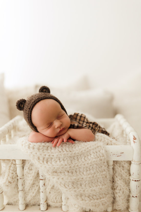 Deluxe Newborn pricing - Sindi Blanchette Photography