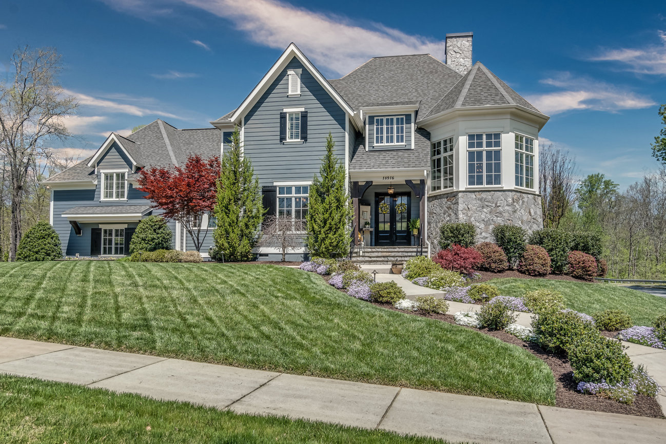 BOOKING - Mark Jacobs Productions